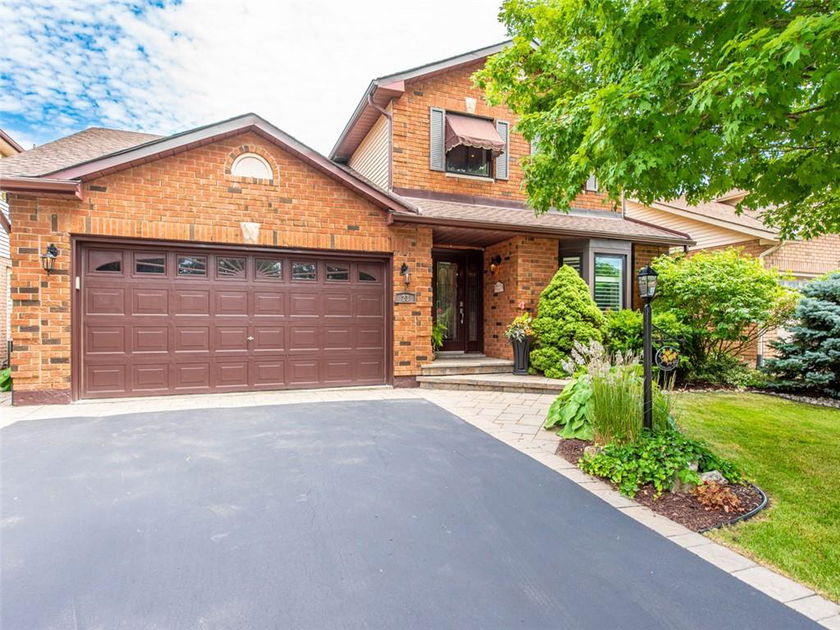 23 Parkplaza Drive, Hamilton, ON, L8V 5A3 | H4153315 | Your New House