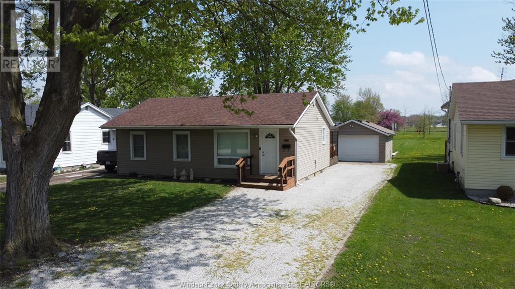 198 Laird, Essex, ON, N8M 1S5 | 25011355 | team CUSH