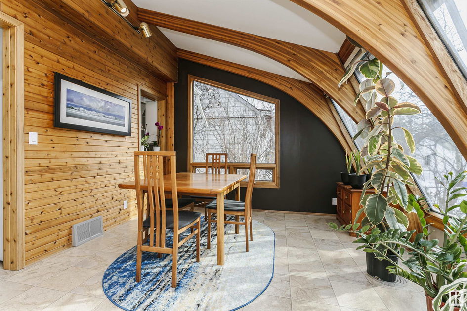 11519 78 Avenue, Edmonton, AB, T6G 0N4 | E4425684 | Homes In YEG