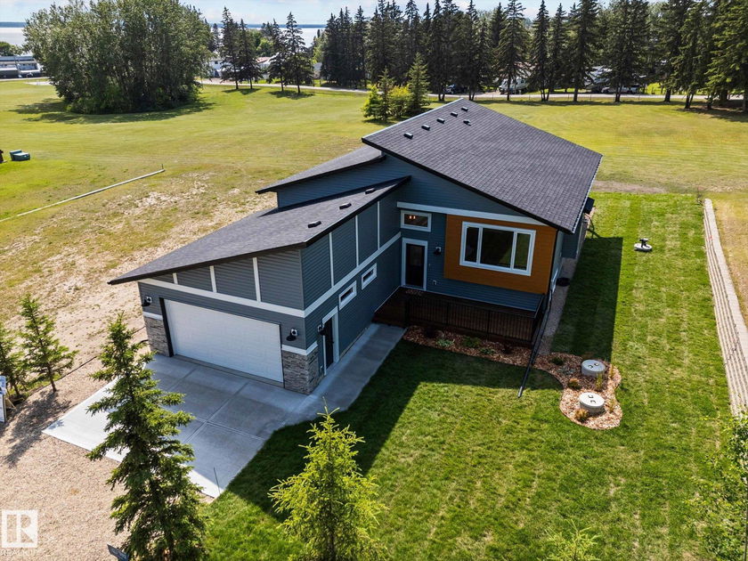 102 1 Street Yellowstone, Rural Lac Ste. Anne County, AB, T0E 0A0 ...