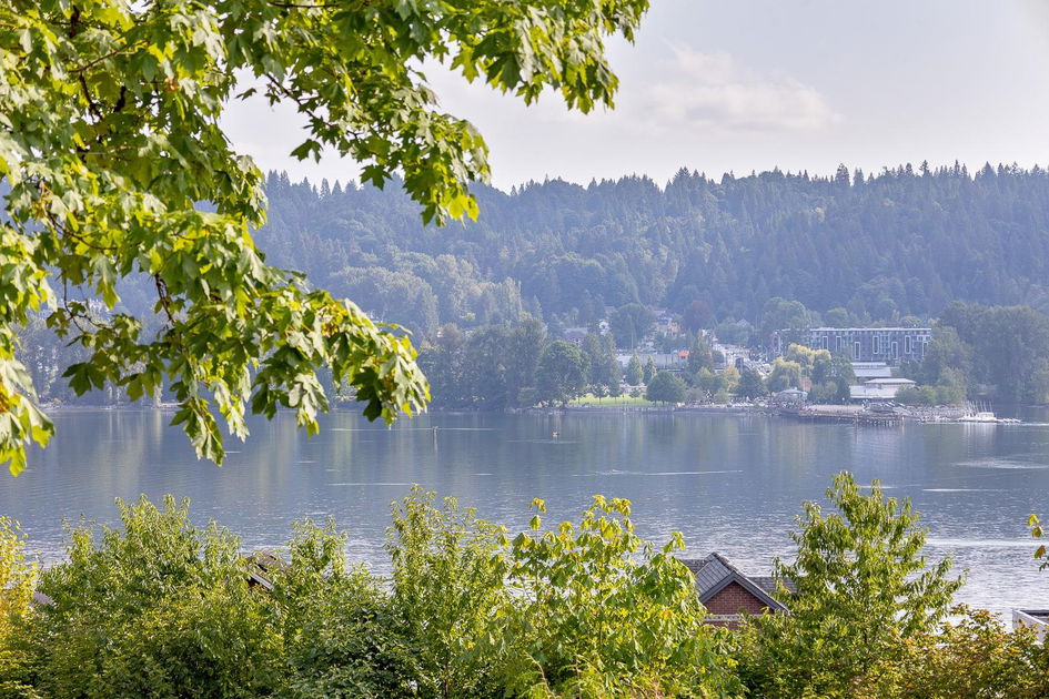 672 Ioco Road, Port Moody, BC, V3H 2W6 | R2610628 | Team Haig