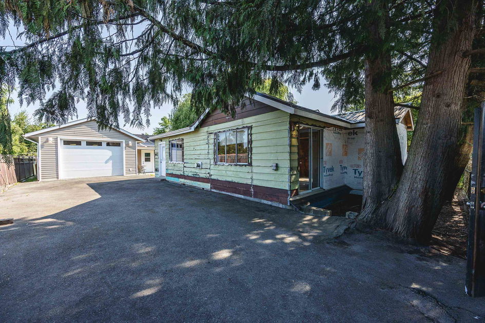 12505 114 Avenue, Surrey, BC, V3V 3N8 – R2792790 – Lisa Borsato