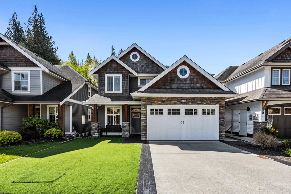 45462 Ariel Place, Cultus Lake, BC, V2R 0K7 | R2873359 | Sarah Toop ...