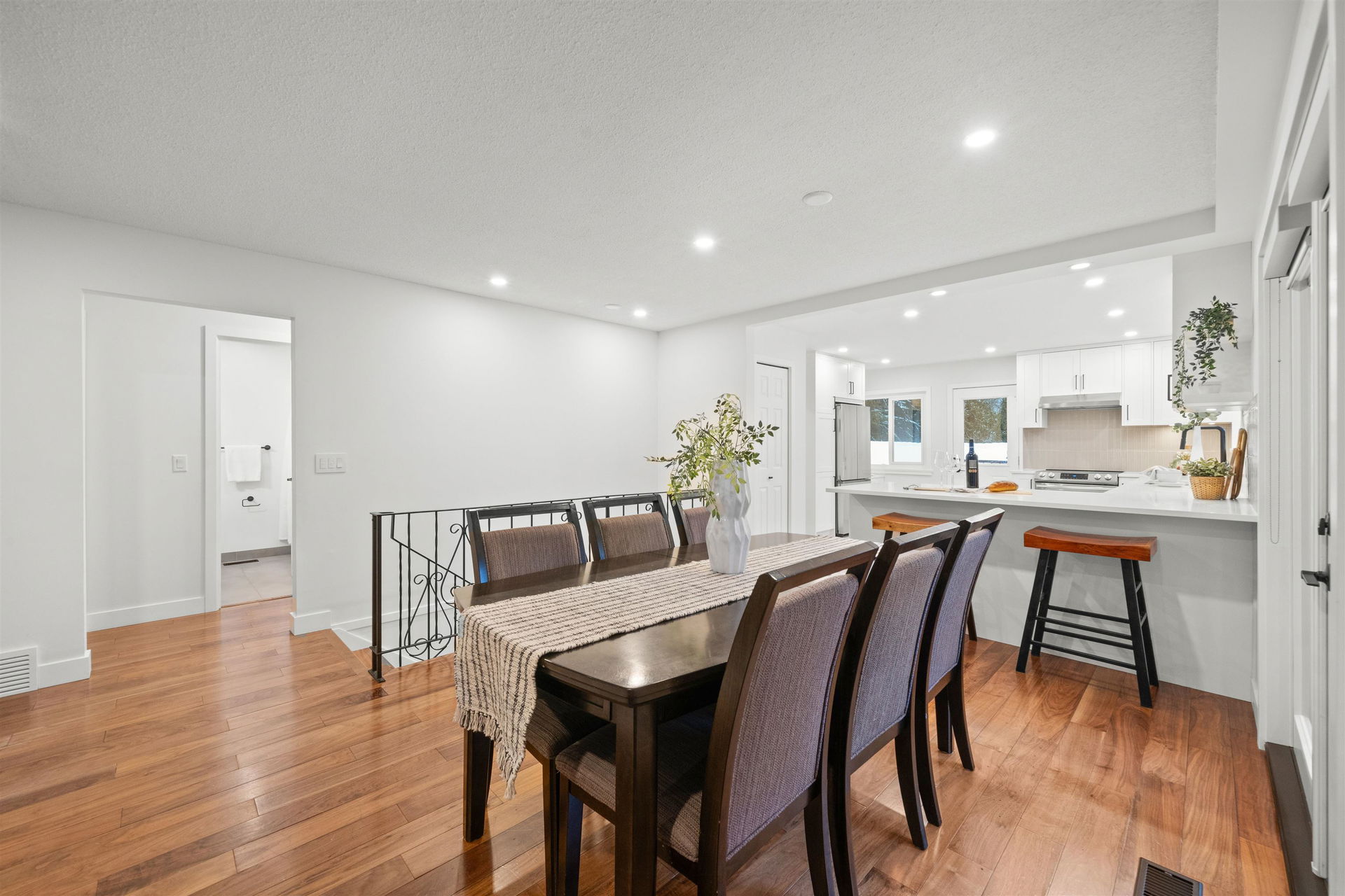 4593 Cliffmont Road, North Vancouver, BC, V7G 1J8 | R2964509 | Tree Cleland