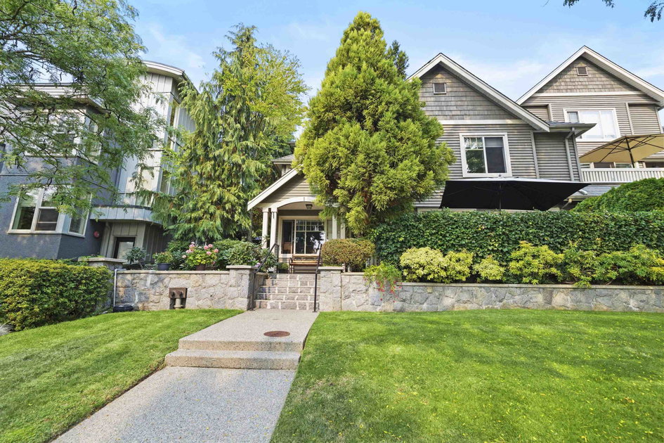 #1, 222 E 5th Street, North Vancouver, BC, V7L 1L7 | R3044600 | Babych ...