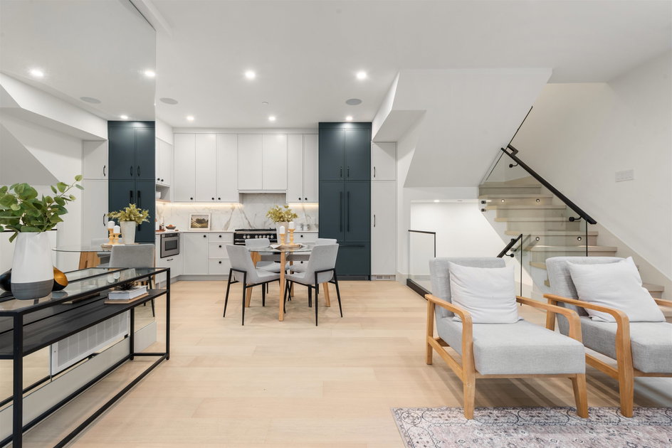 #1, 365 E 33rd Avenue, Vancouver, BC, V5V 2Z8 | R3078375 | WestCoast ...