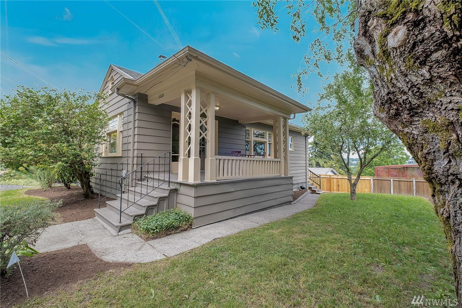 6608 Dayton Avenue N, Seattle, WA, 98103 | 1622415 | Kristen Cramer