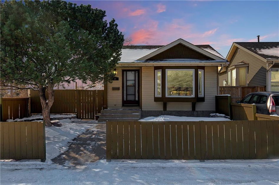 12 Erin Ridge Road SE, Calgary, AB, T2B 2N8 | C4291579 | Home Sweet ...