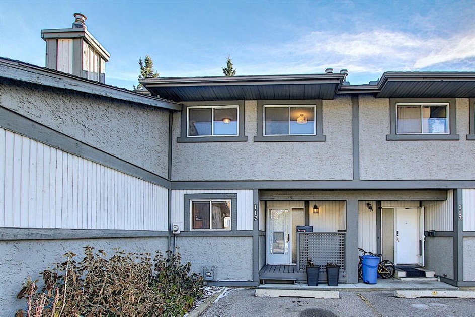 #112 7172 Coach Hill Road SW, Calgary, AB, T3H 1C8 | A1048348 | Chris Adam