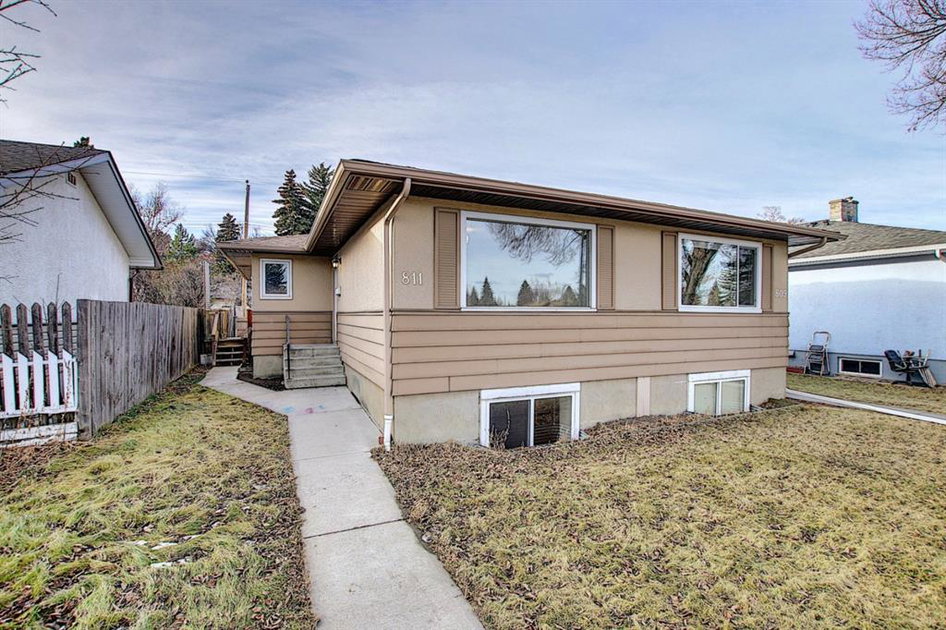 809/811 45 Street SW, Calgary, AB, T3C 2B5 | A1053886 | DANNY GREENE