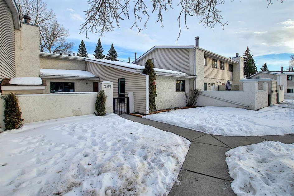 #2307 3500 Varsity Drive NW, Calgary, AB, T2L 1Y3 | A1058208 | DANNY GREENE