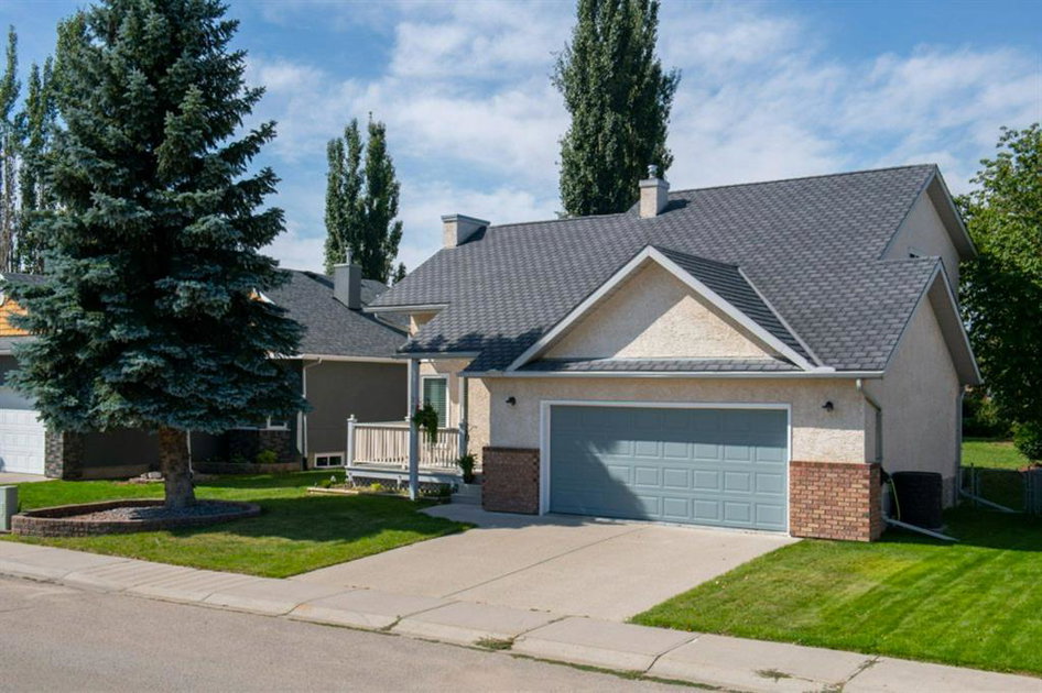 20 Strathmore Lakes Way, Strathmore, AB, T1P 1L7 | A1142211 | Christa ...