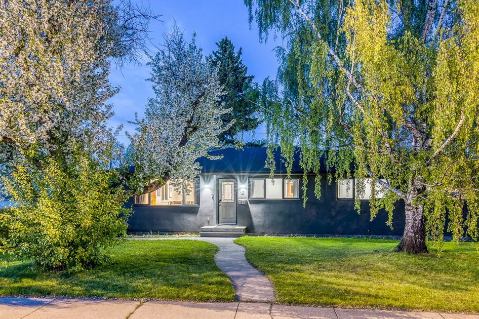 18 Meadowlark Crescent SW, Calgary, AB, T2V 1Z1 | A1180945 | Kristina Lozic