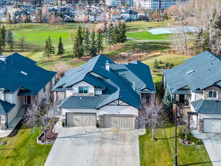 351 Crystal Green Rise, Okotoks, AB, T1S 2N6 | A2091927 | Andrea Wilton ...