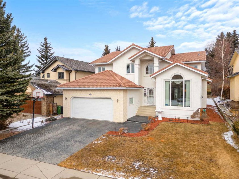 90 Edgeview Drive NW, Calgary, AB, T3A 4W9 | A2203292 | Christina ...