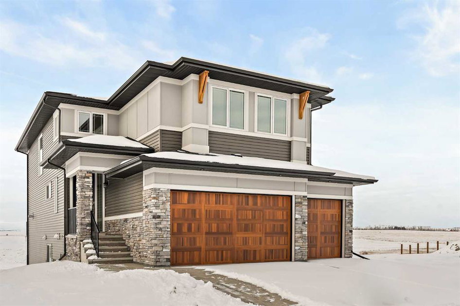 529 Lucas Way NW, Calgary, AB, T3P 2E7 | A2268760 | Kevin French