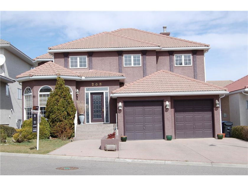 208 Signature Close SW, Calgary, AB, T3H 2W5 | C4059477 | Sam Corea