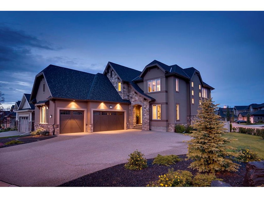 91 Aspen Cliff Close SW, Calgary, AB, T3H 0L9 | C4072309 | Seth Allred