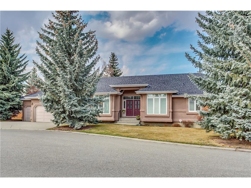 113 Patton Place SW, Calgary, AB, T2V 5E1 | C4111565 | Sam Corea