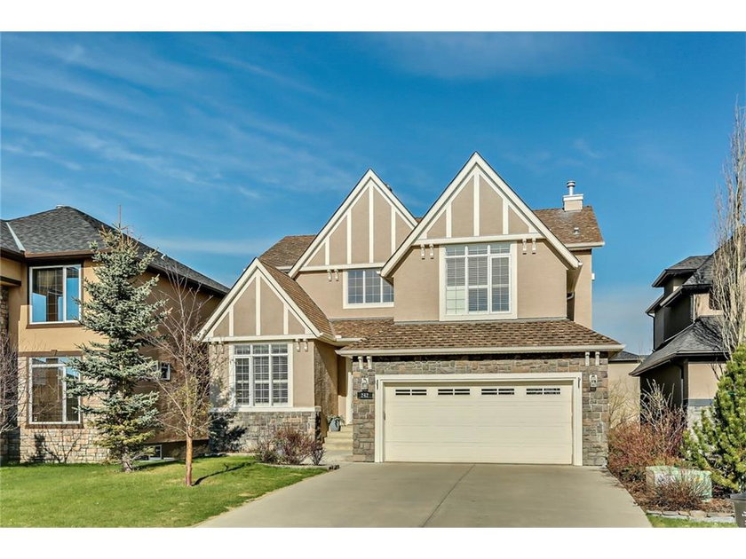 242 Discovery Ridge Bay SW, Calgary, AB, T3H 5T7 | C4146916 | Sam Corea