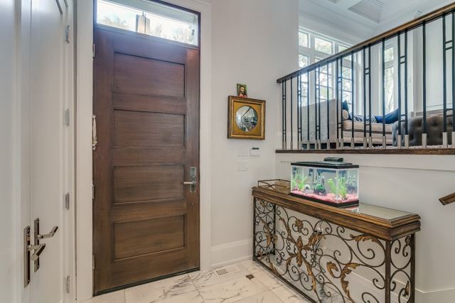 9 Carmichael, Toronto, ON, M5M2W5 | C4287605 | Karen Gurland