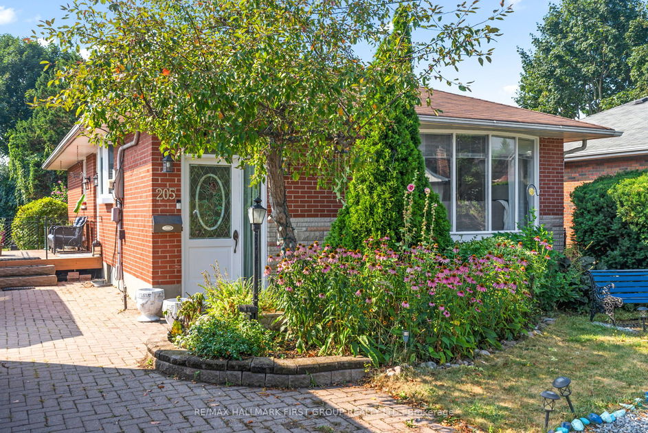 205 Saint Peter Street, Whitby, ON, L1N 1J2 | E12432959 | Adam Reinhard ...