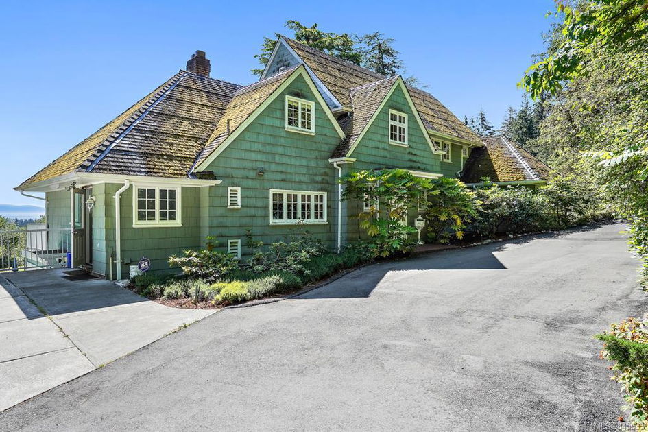 5871 Old East Road, Saanich, BC, V8Y 1V7 – 845533 – Marten Homes Real ...