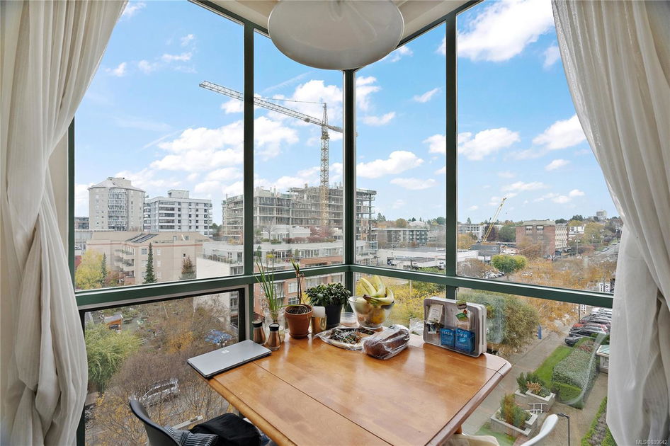 #806 1010 View Street, Victoria, BC, V8V 4Y3 – 889642 – Marten Homes ...