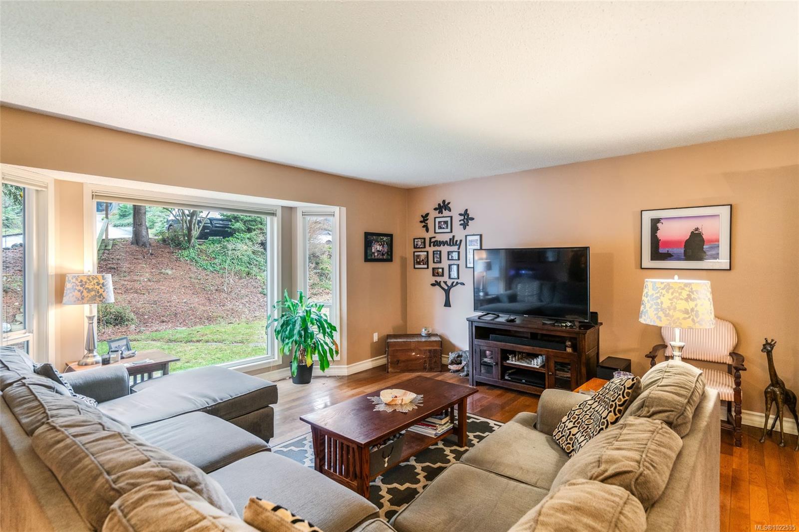 3533 Fairview Drive, Nanaimo, BC, V9T 4R5 | 1022535 | The Nicklen Group